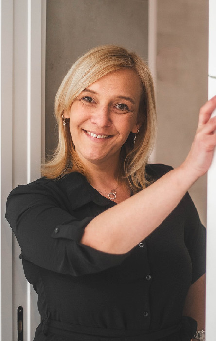 KNO Česko je na trhu od roku 1992. Kelly Novak Opportunity má historii ...